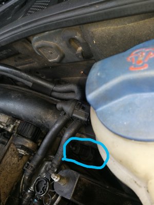 Wo sitzt der Geber für die Kraftstofftemperatur beim 1,9er TDI?